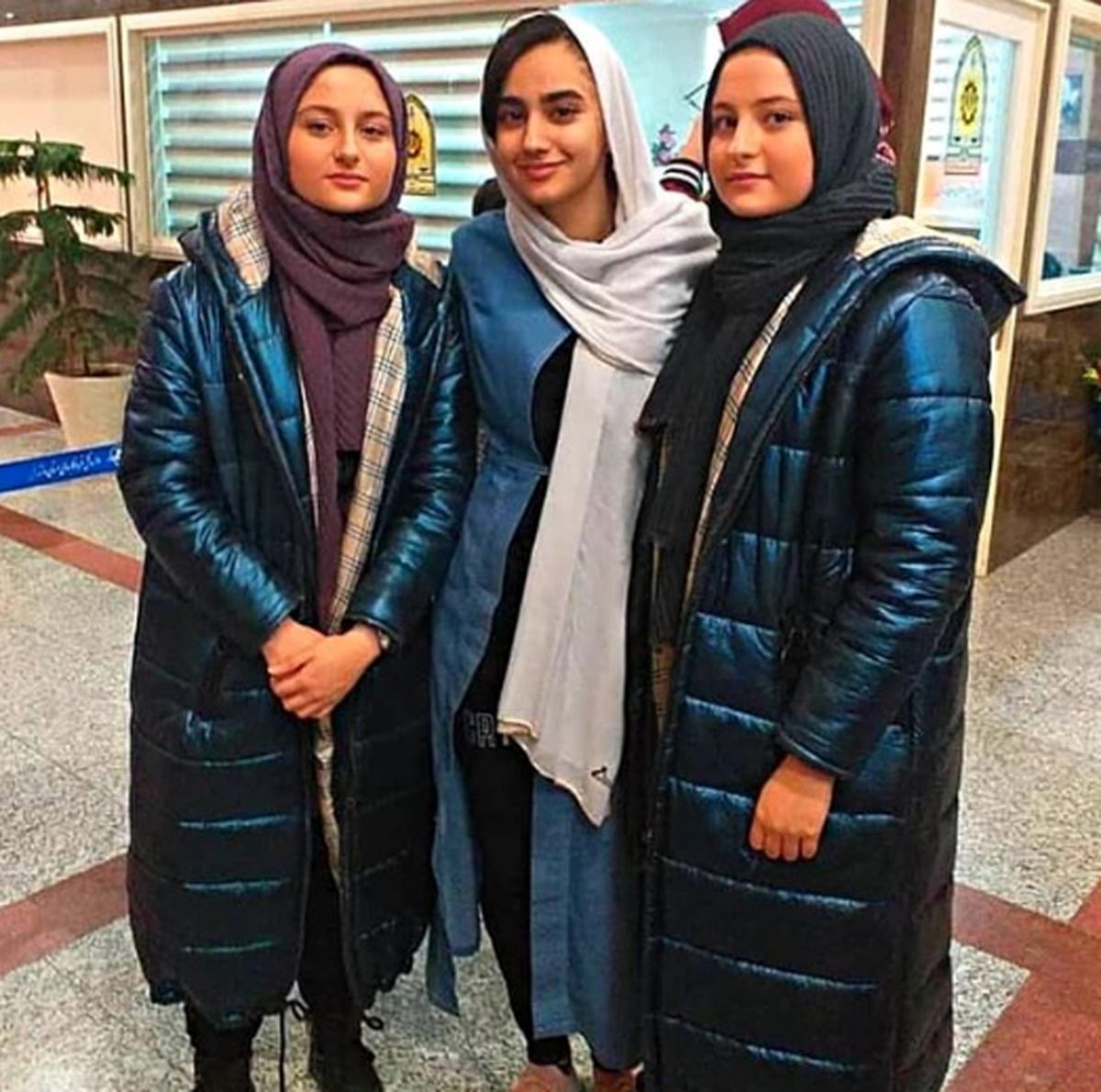 رونمایی سارا و نیکا از خانواده واقعی شان تصاویر لورفته